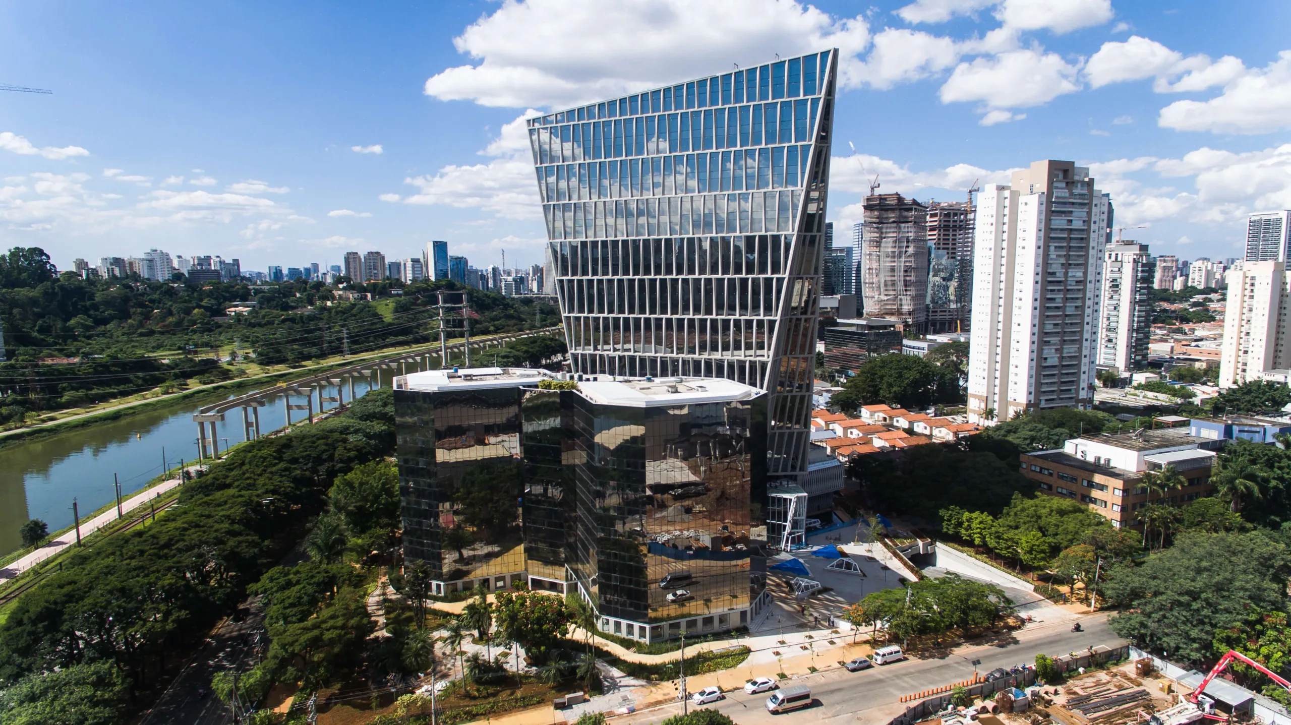 XP Investimentos anuncia novo endereço da sede em São Paulo - BPMoney